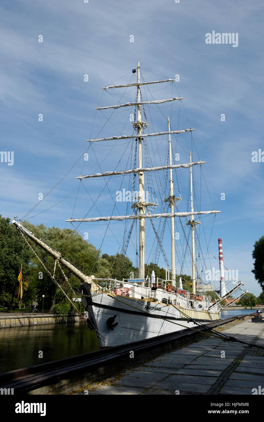 sailing ship, sailing boat, sailboat, rowing boat, boat, watercraft ...