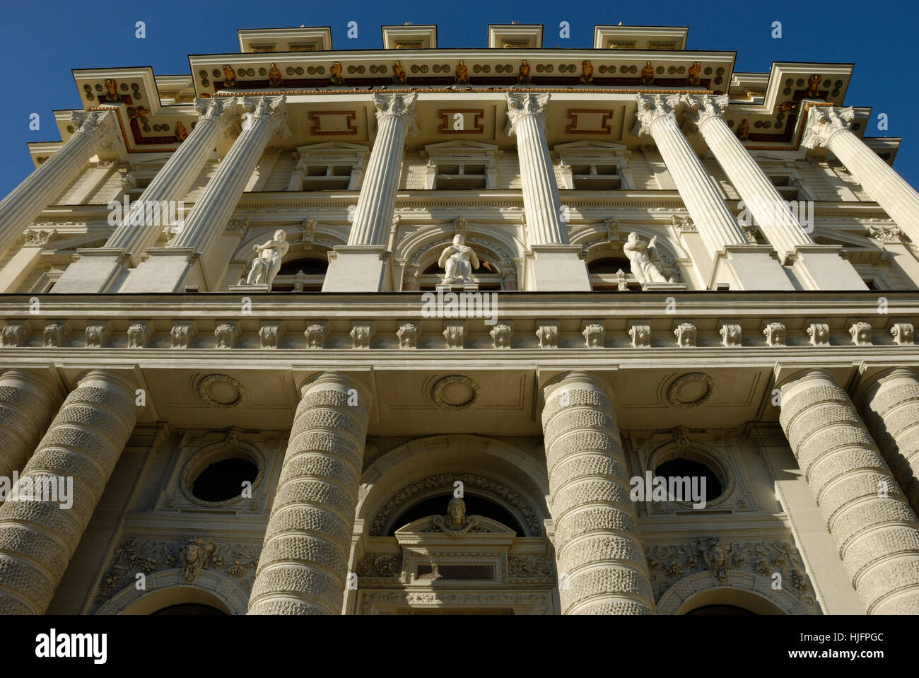 vienna, austrians, columns, facade, law courts, court-house, courthouse ...