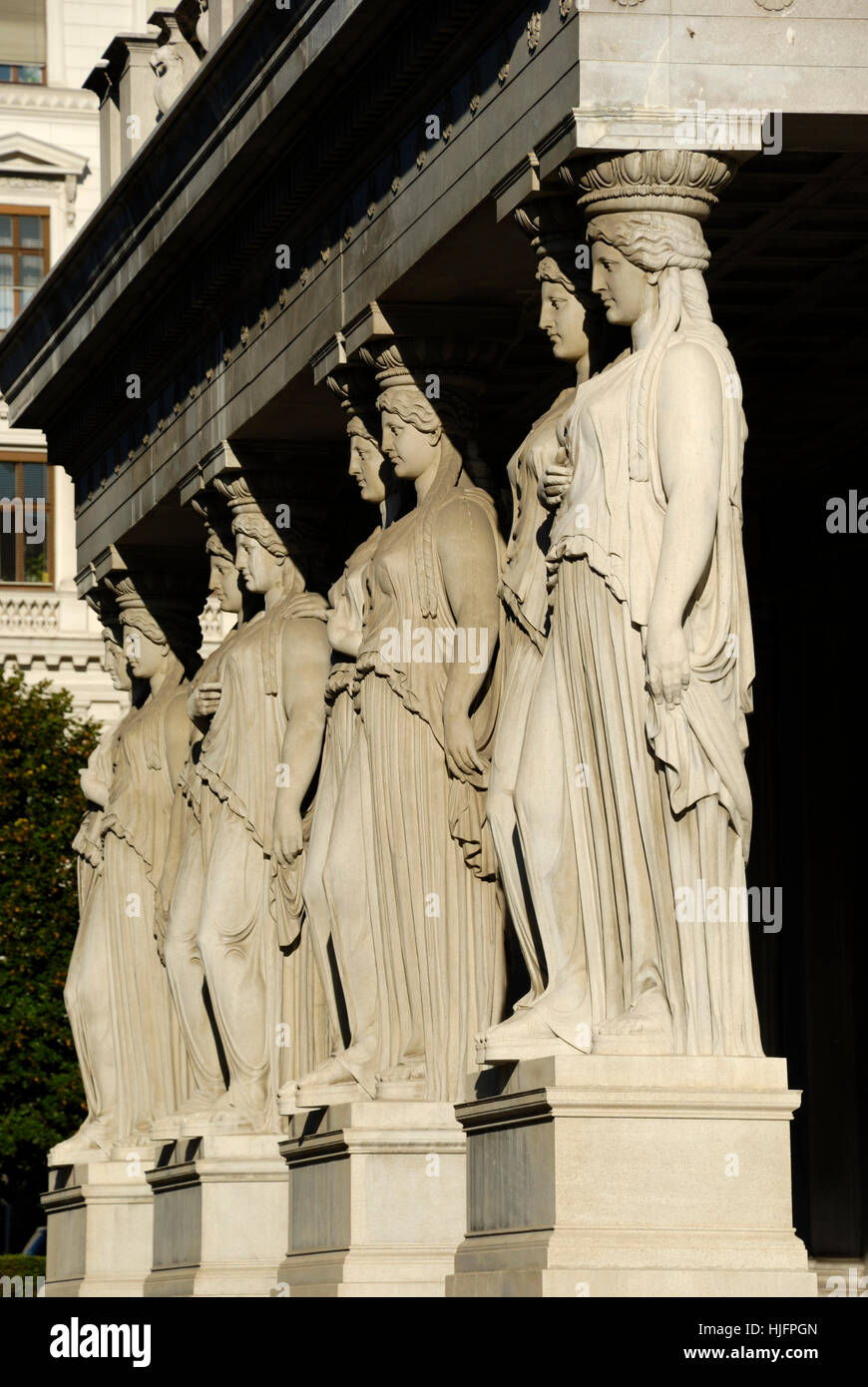 vienna, austrians, parliament, sculptures, female, shine, shines ...