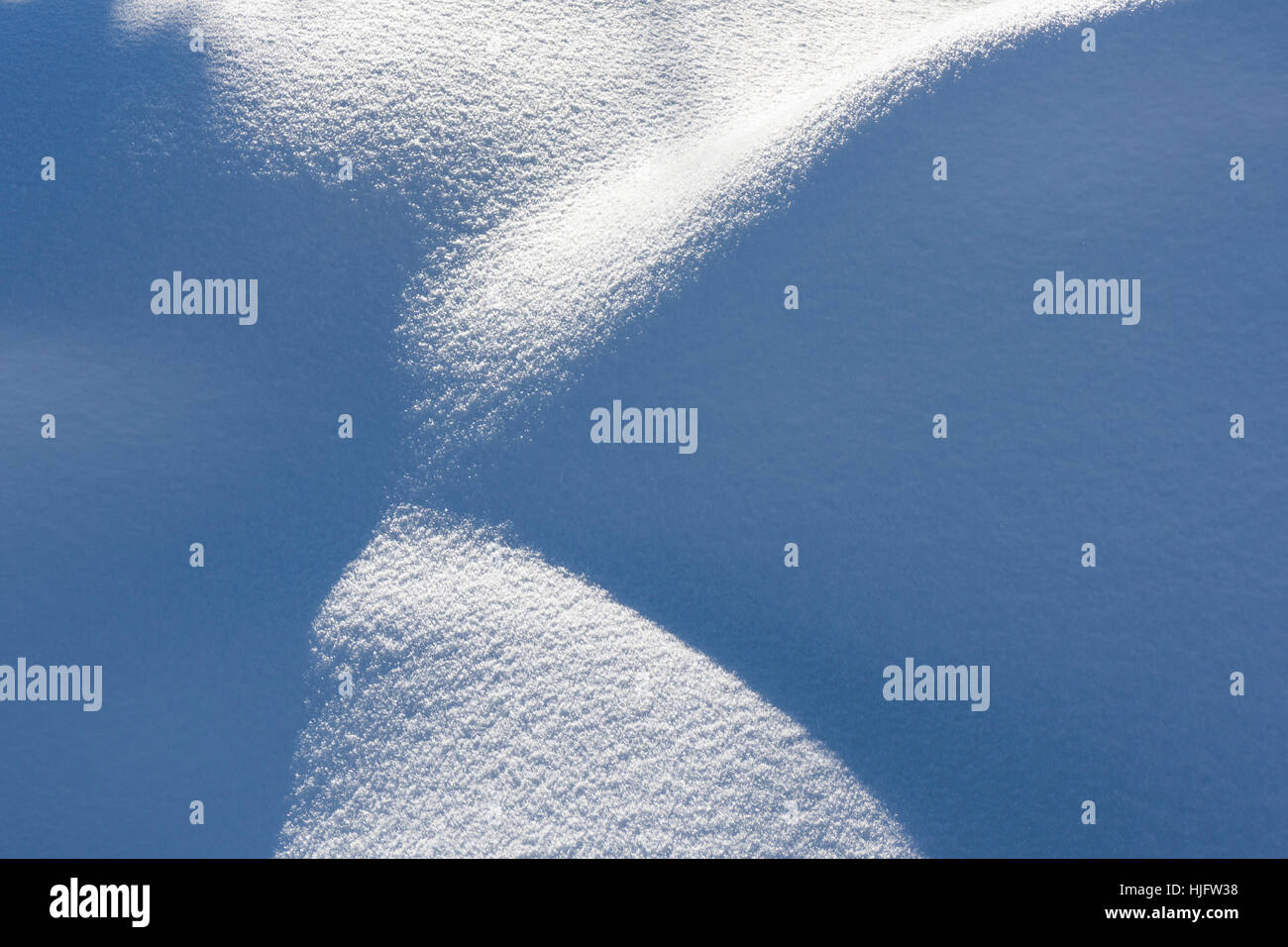 White snow wind hi-res stock photography and images - Alamy