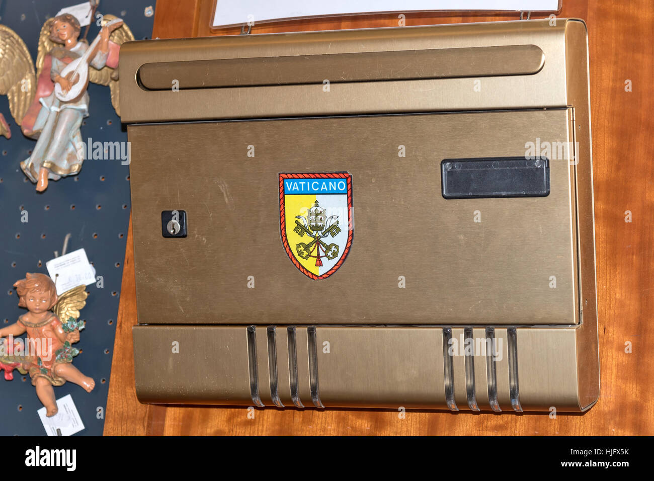 Vatican post office hi-res stock photography and images - Alamy