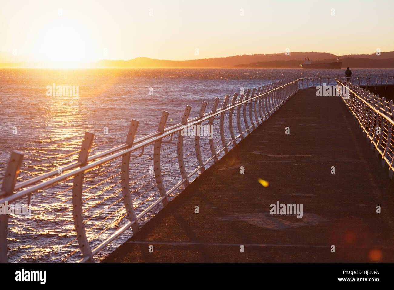 Ocean pier victoria bc hi-res stock photography and images - Alamy