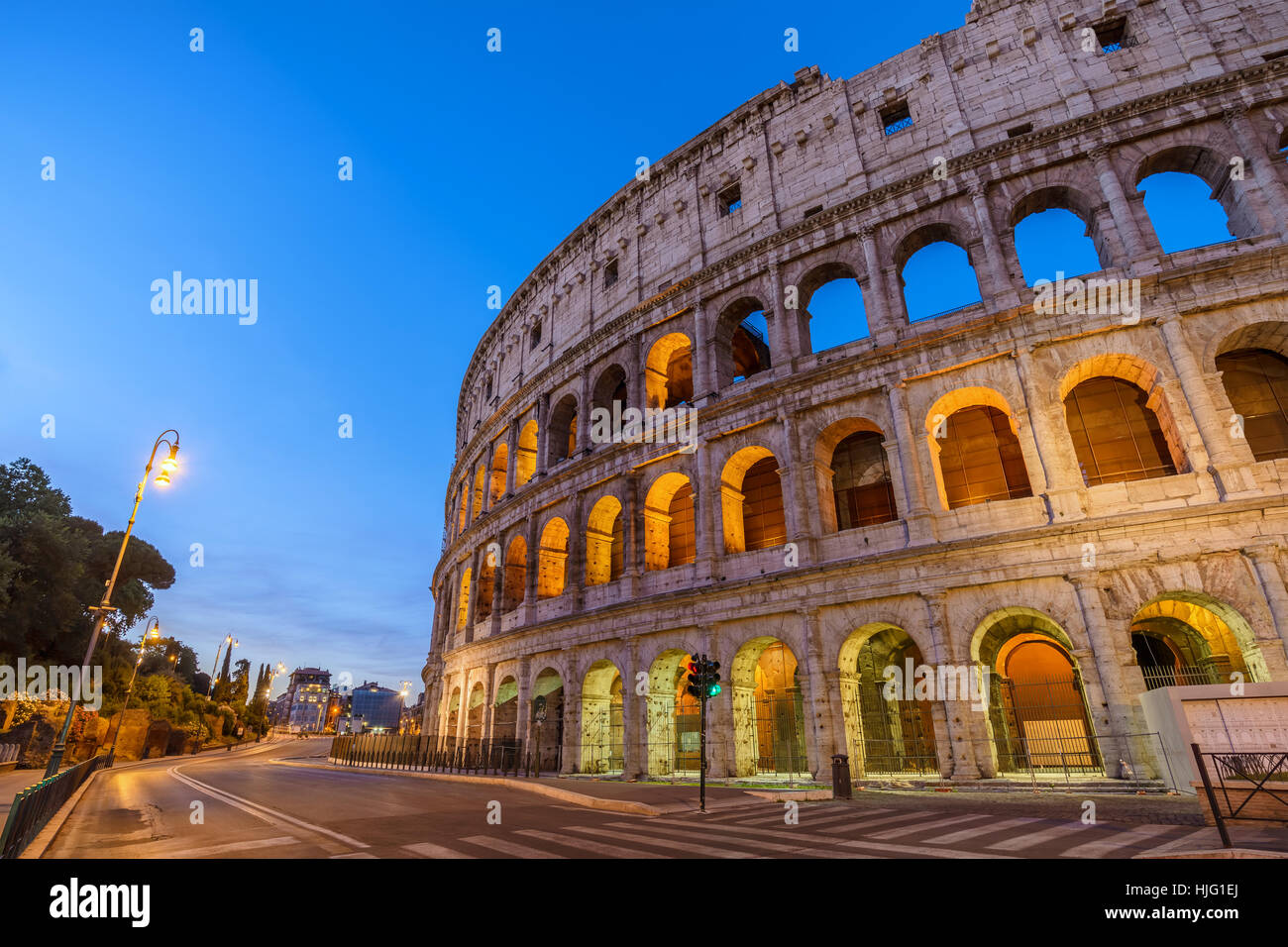 Night coliseum hi-res stock photography and images - Alamy