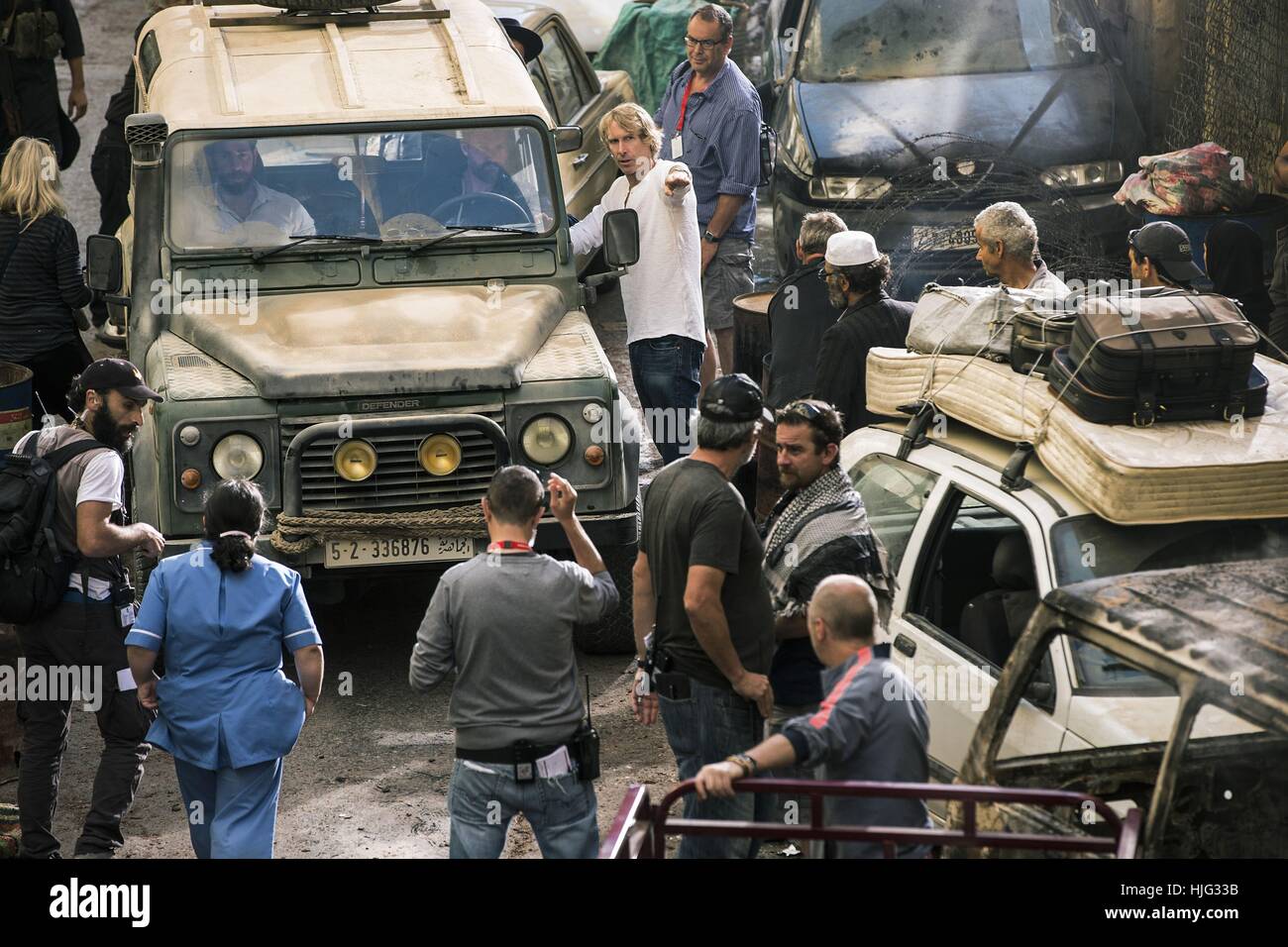 Michael bay michael bay shooting picture hi-res stock photography and ...
