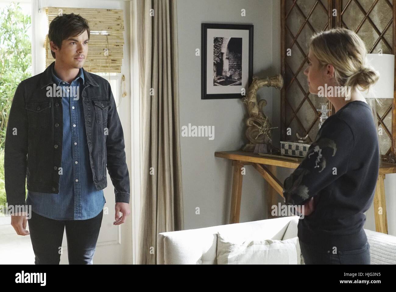 Pretty Little Liars TV Series 2010 - 2017 USA Director : Arlene Sanford ...