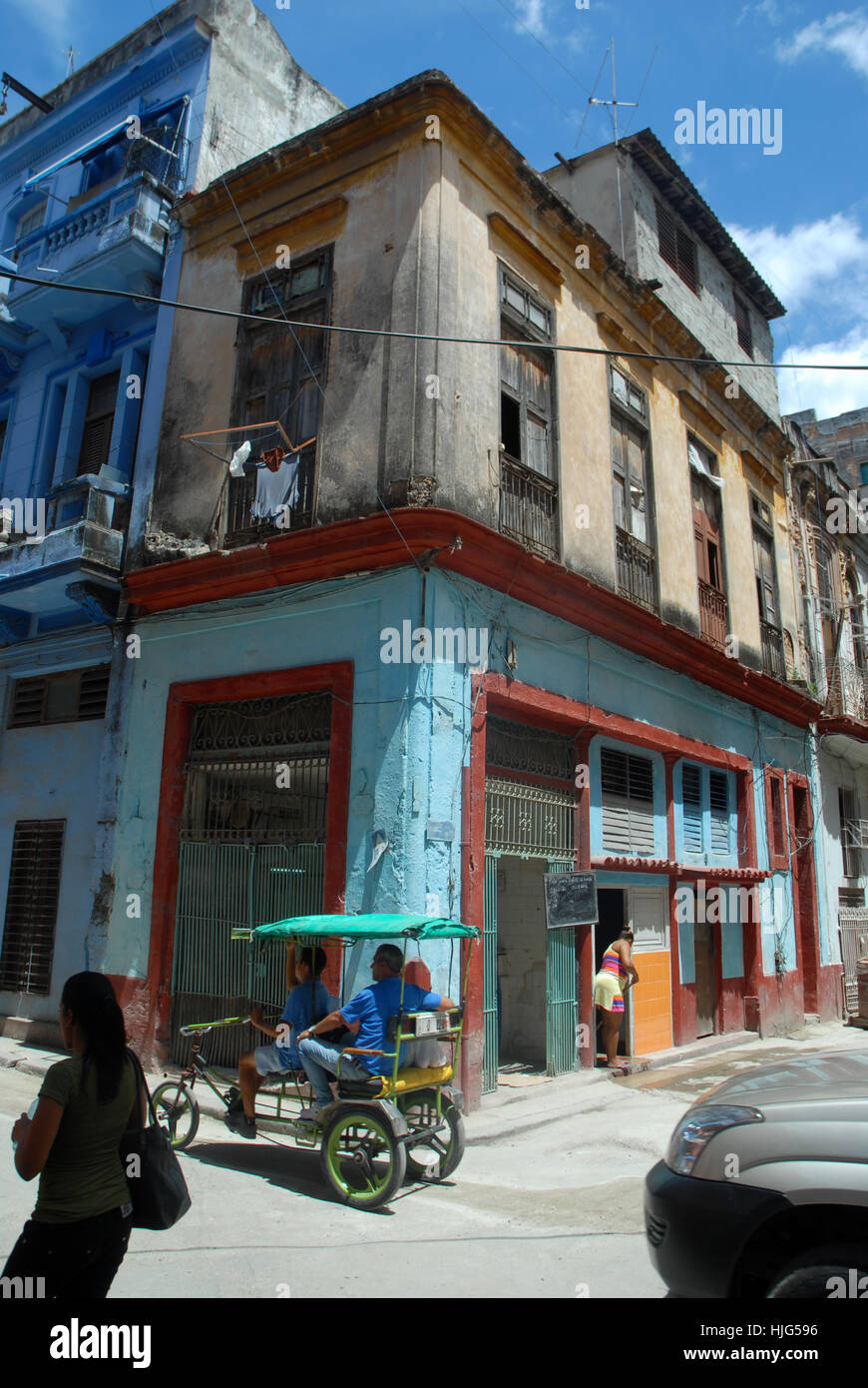 Street scene, Havana, Cuba Stock Photo - Alamy