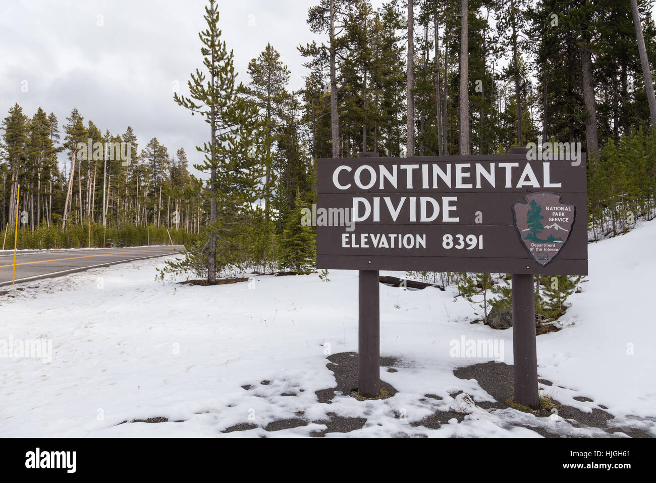 Continental divide landmark sign hi-res stock photography and images ...