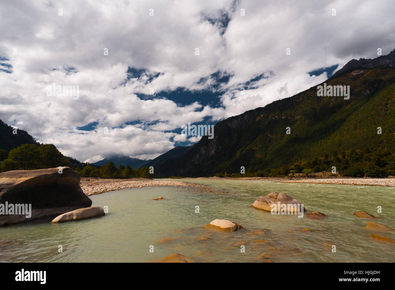 Bomi tibet tourism hi-res stock photography and images - Alamy
