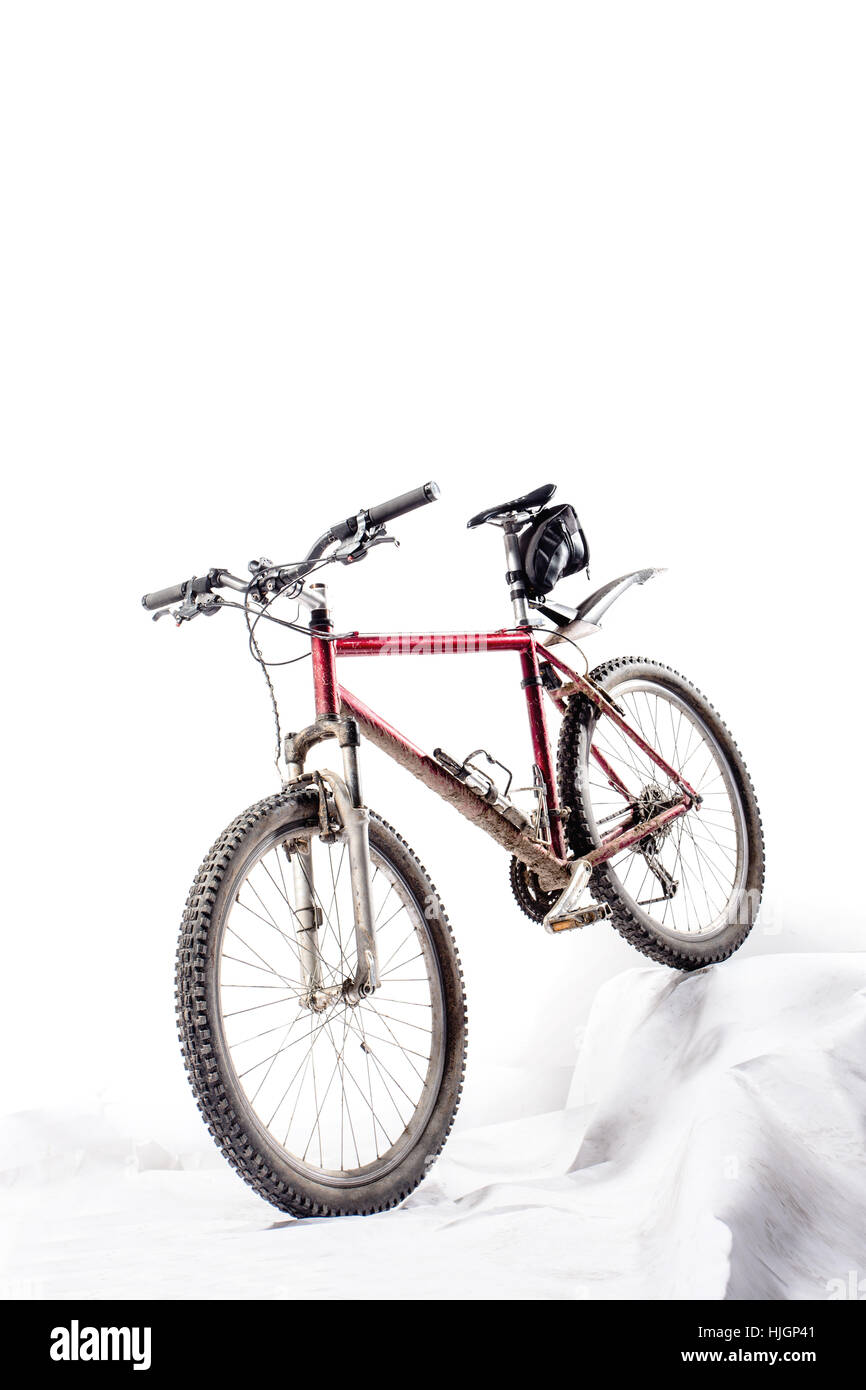 Red hardtail mountain bike in hi-res stock photography and images - Alamy
