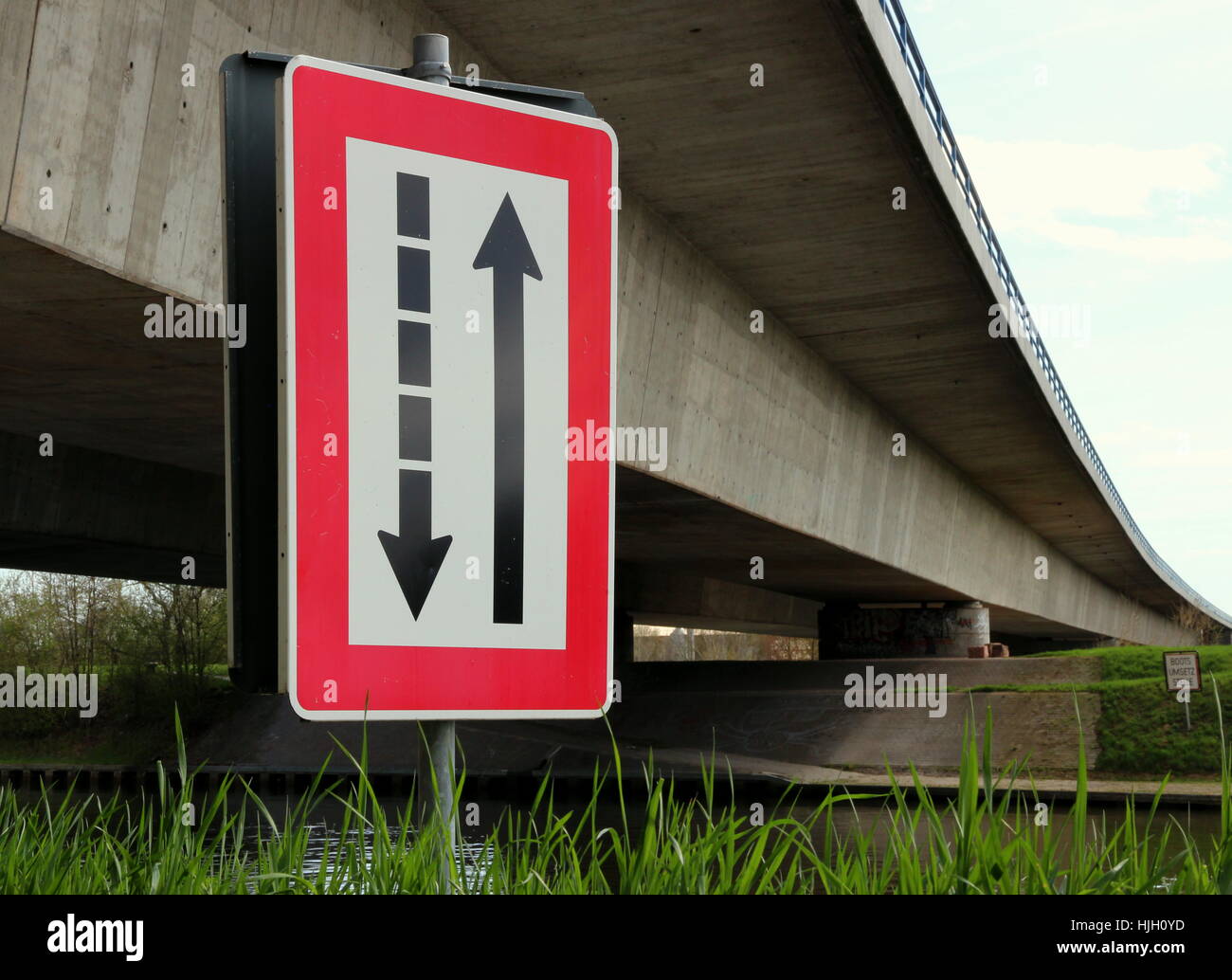 sign, signal, navigation, channel, oncoming traffic, shipping traffic ...