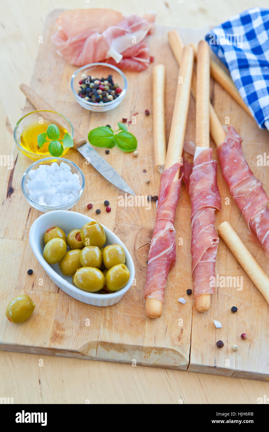 olive oil, spices, italian, melon, ham, starter, salt, pepper, detail ...