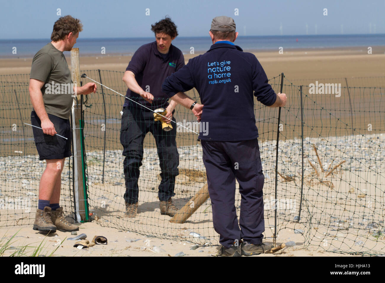 Rspb staff hi-res stock photography and images - Alamy