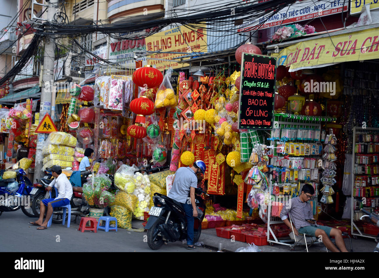 Small shops on the streets of the Chinese District, Ho Chi Minh City ...