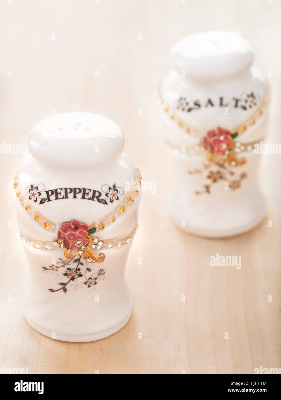 pepper, spice, condiment, bottle, ingredient, shaker, white, food ...