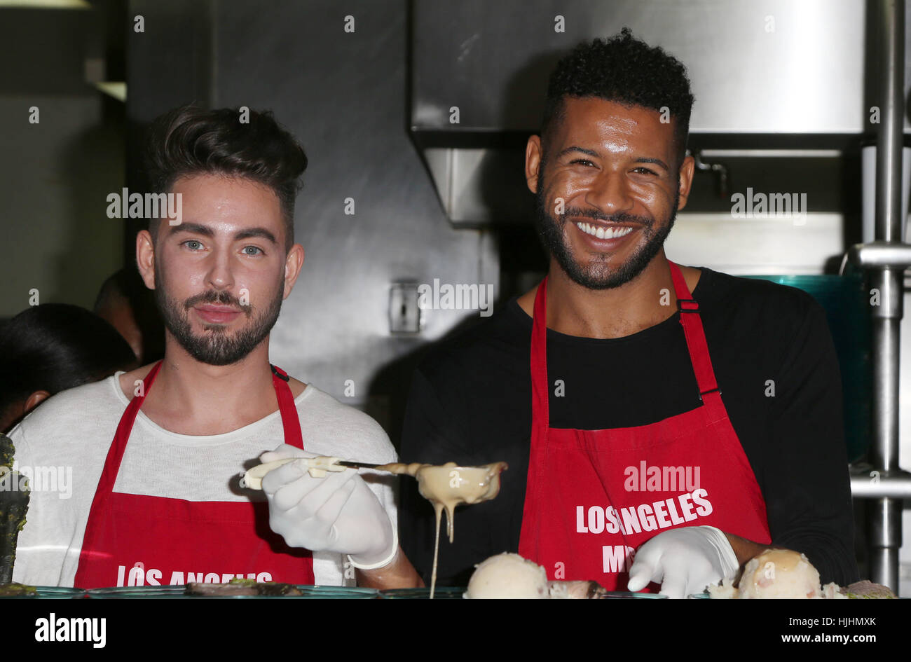 Los Angeles Mission Christmas Celebration For the Homeless Featuring ...