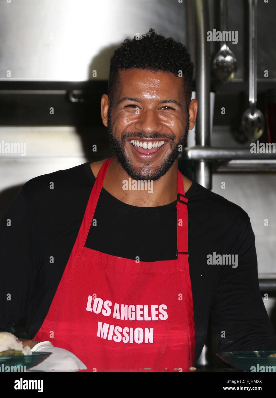 Los Angeles Mission Christmas Celebration For the Homeless Featuring ...