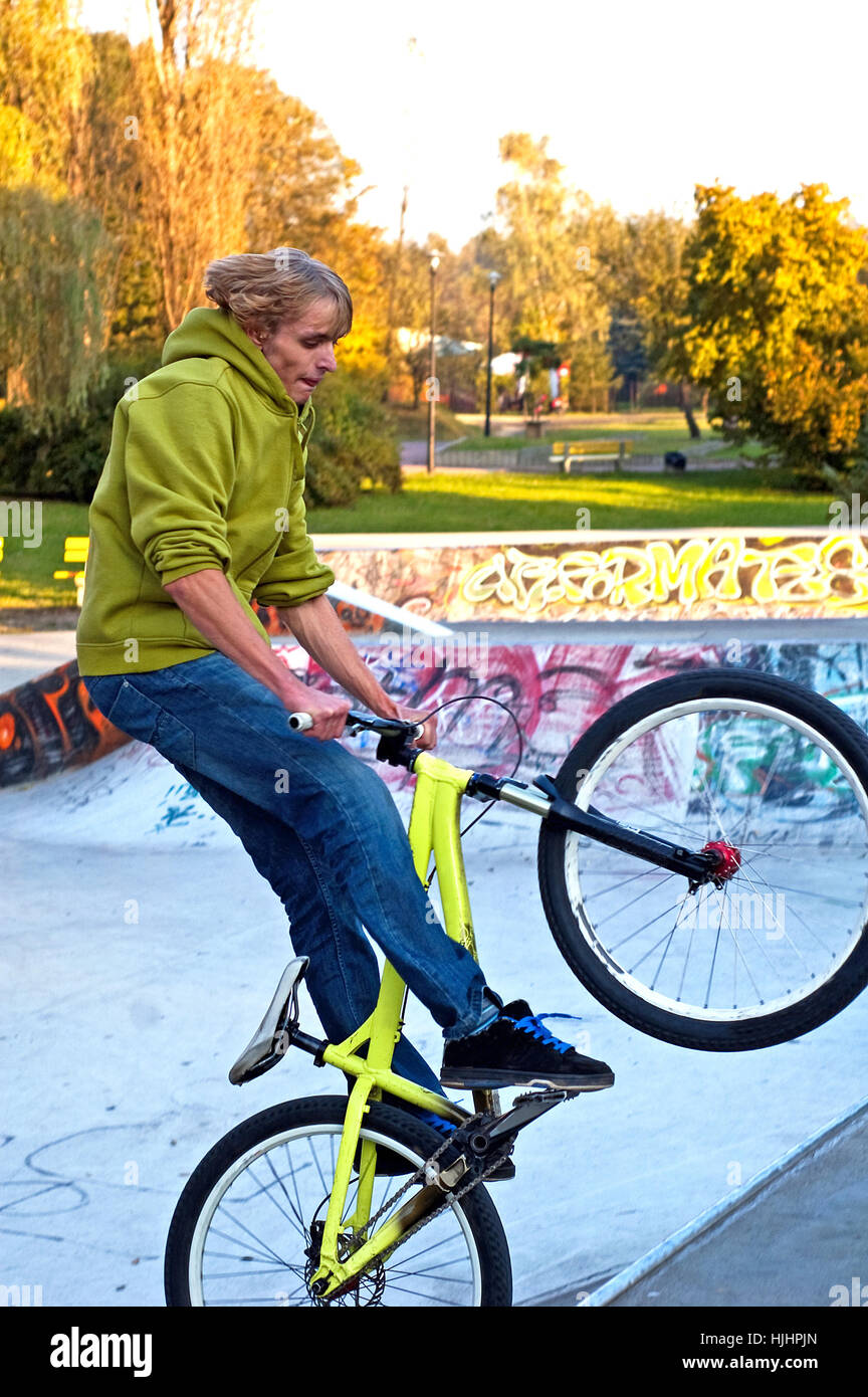 sport, sports, ride, spring, bouncing, bounces, hop, skipping, frisks ...