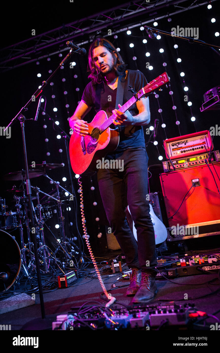Singer jojo hi-res stock photography and images - Alamy