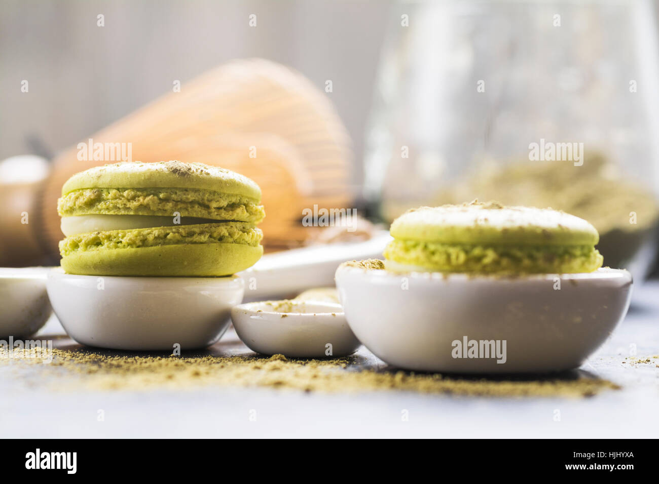 Matcha macarons hi-res stock photography and images - Alamy