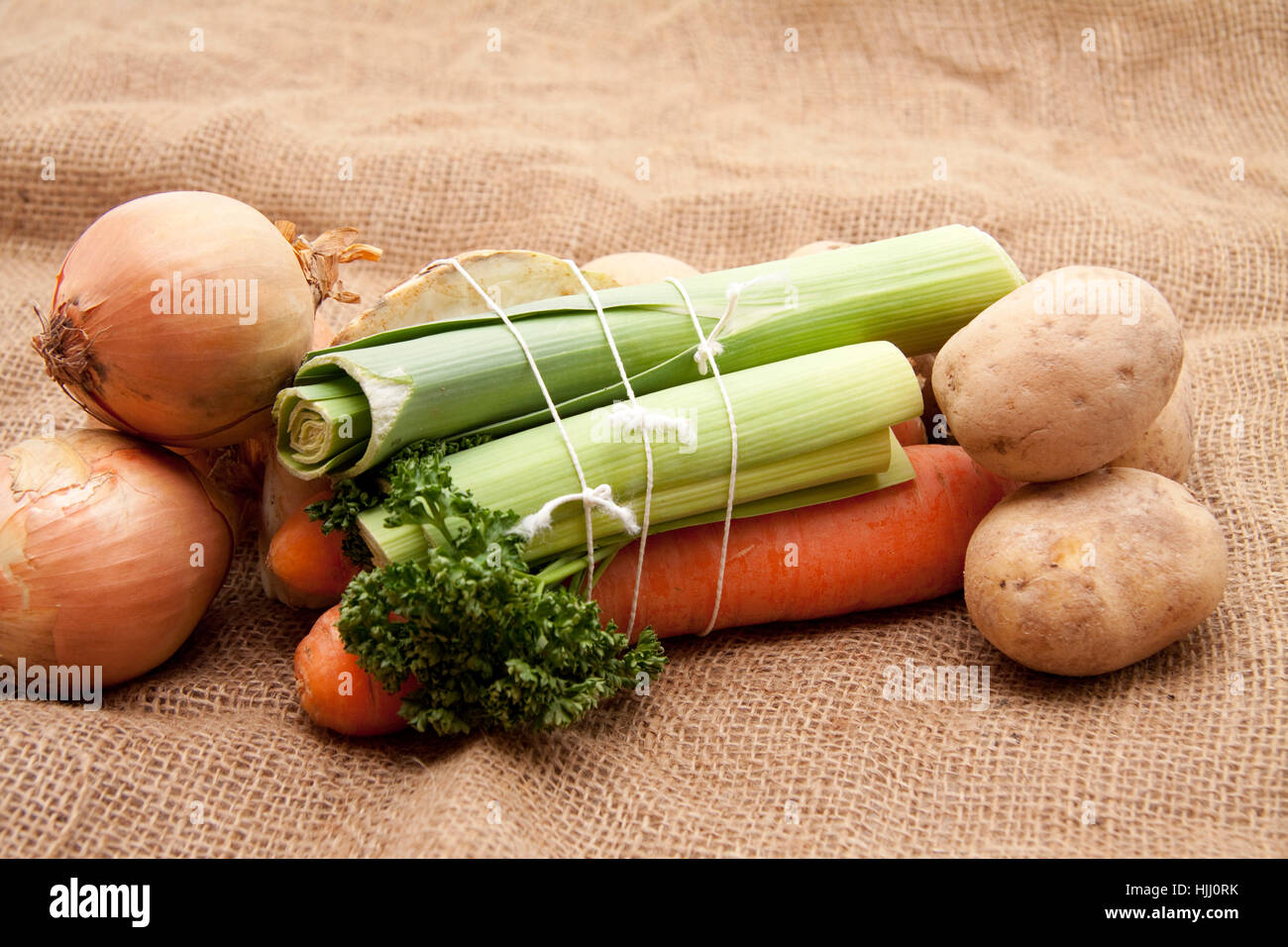 onion, carrots, parsley, leek, sellery, celery, potato, potatoe, food ...