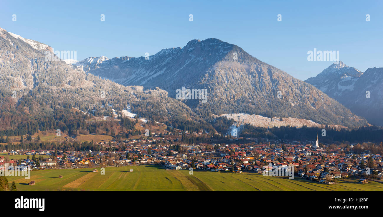 Germany, view to Oberstdorf with Allgaeu Alps in the background Stock ...