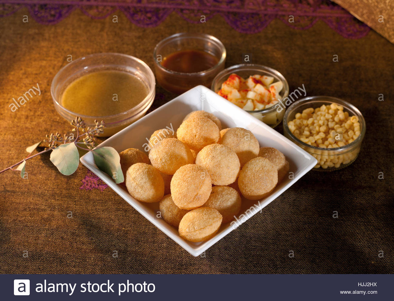 Golgappa Stock Photos & Golgappa Stock Images - Alamy