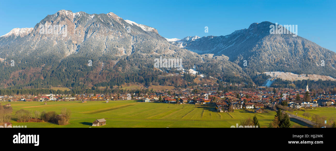 Germany, view to Oberstdorf with Allgaeu Alps in the background Stock ...