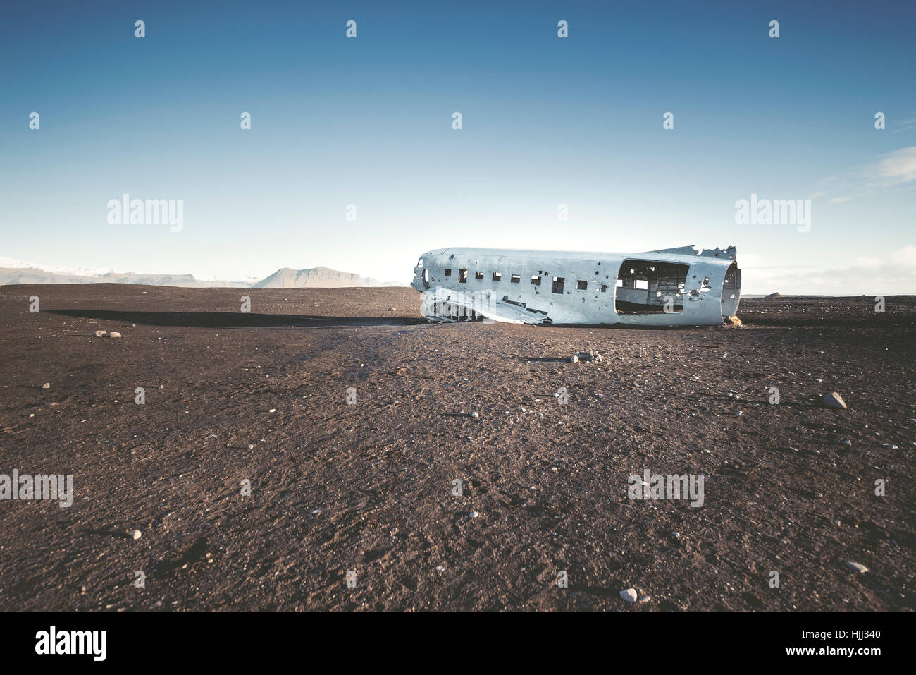 Plane crash desert hi-res stock photography and images - Alamy