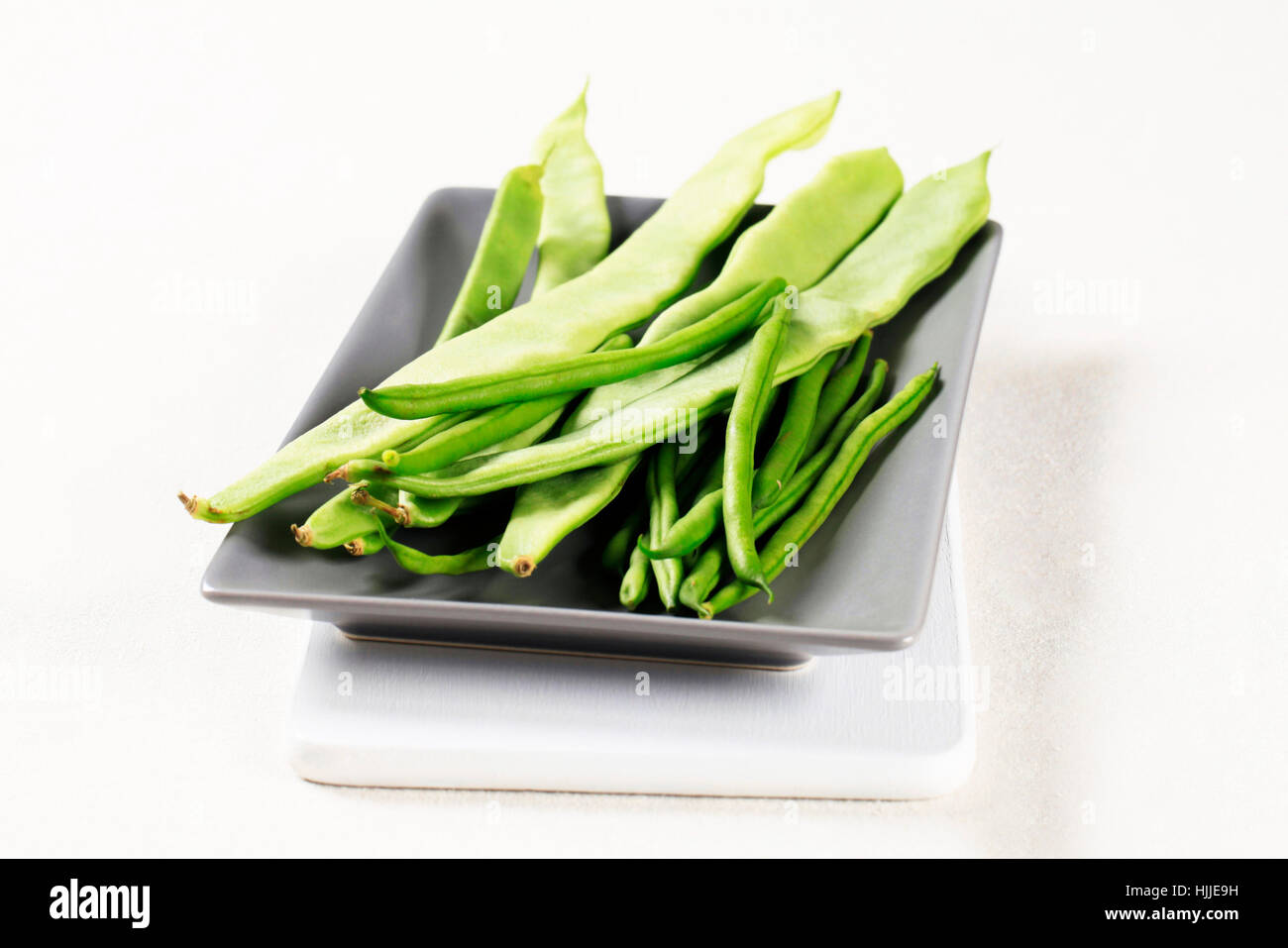 Green beans and snow peas Stock Photo - Alamy