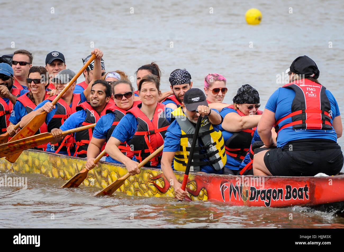 Canoe red river winnipeg hi-res stock photography and images - Alamy