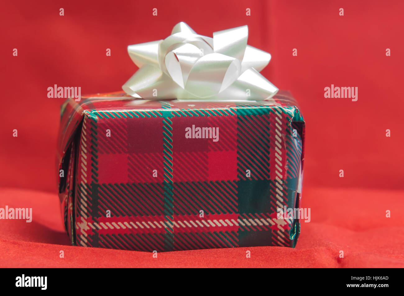 present, object, isolated, holiday, colour, celebrate, reveling, revels ...