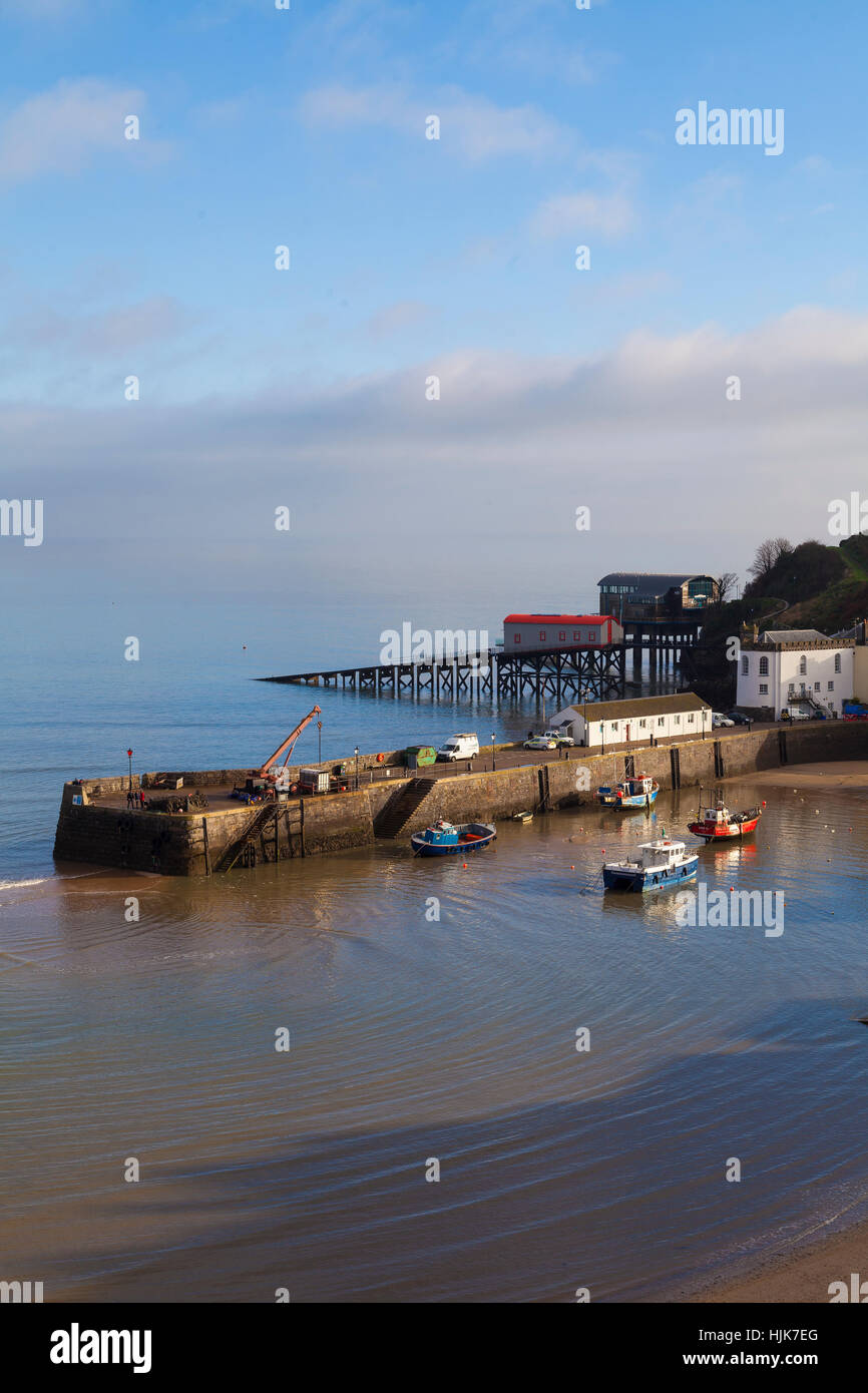 Tenby quay hi-res stock photography and images - Alamy