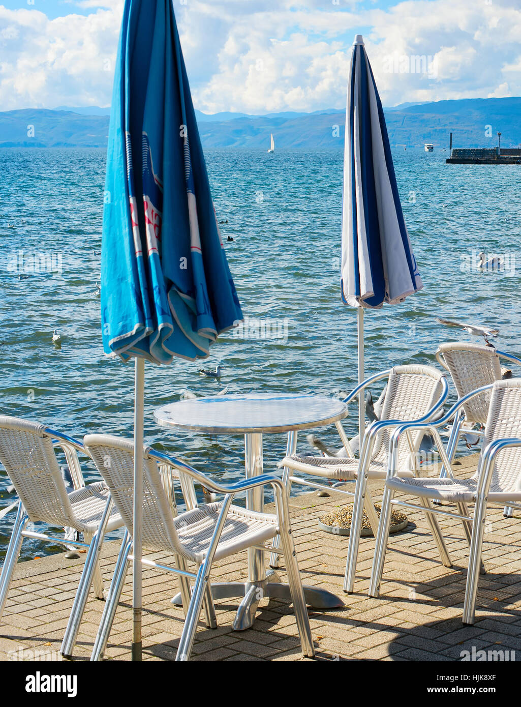 Embankment bar hi-res stock photography and images - Alamy