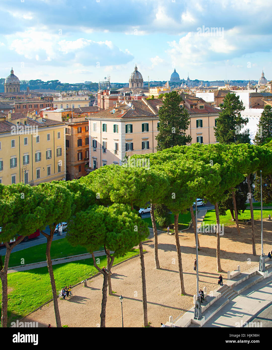 Downtown of rome hi-res stock photography and images - Alamy
