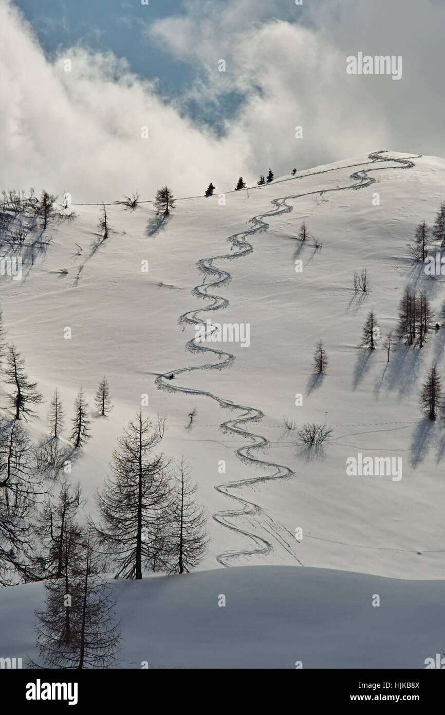 Single ski track hi-res stock photography and images - Alamy