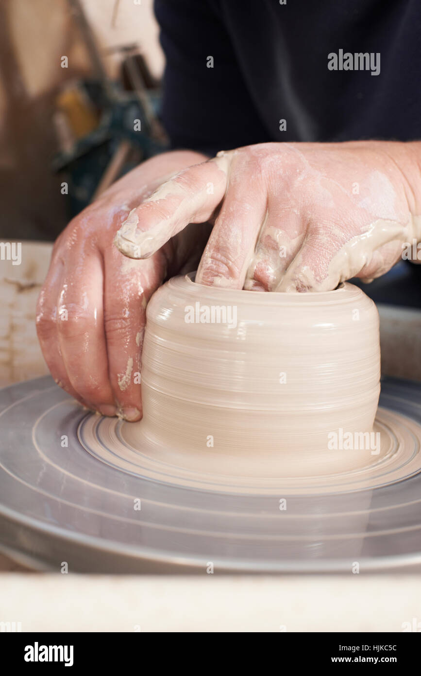Hand moulding clay hi-res stock photography and images - Alamy