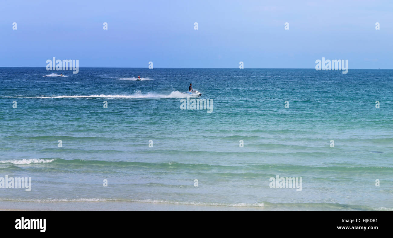 Transparent waves hi-res stock photography and images - Alamy