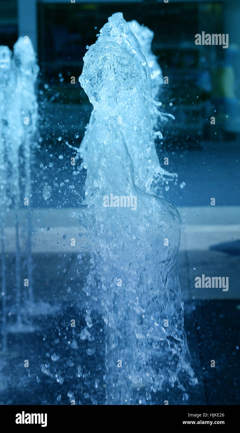 Tall fountain hi-res stock photography and images - Alamy