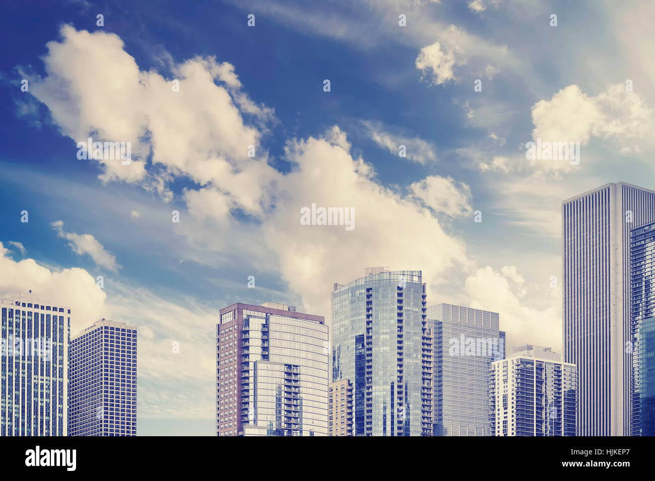 Skyscraper skyline hi-res stock photography and images - Alamy