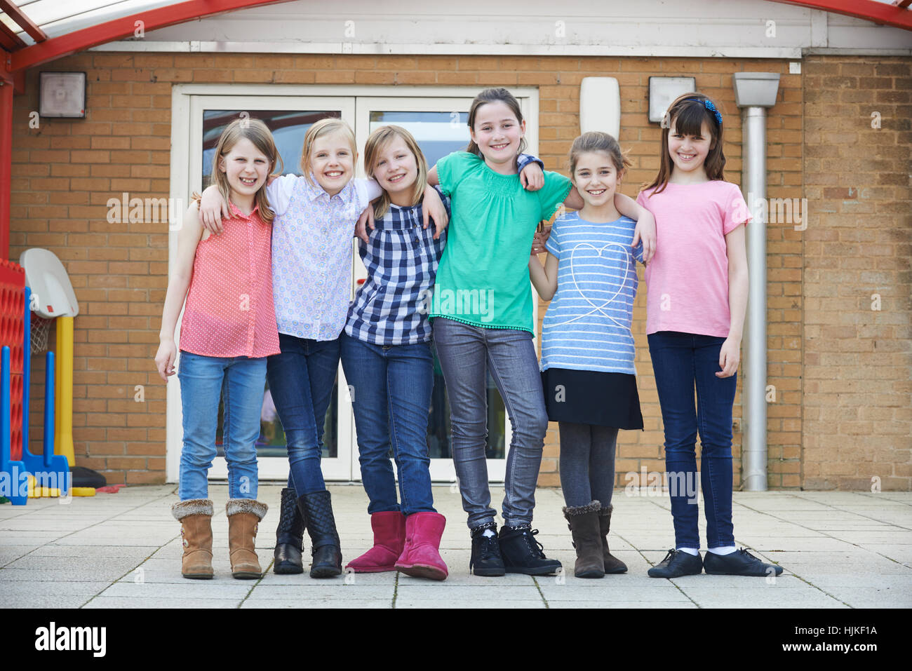 Education outside the classroom hi-res stock photography and images - Alamy