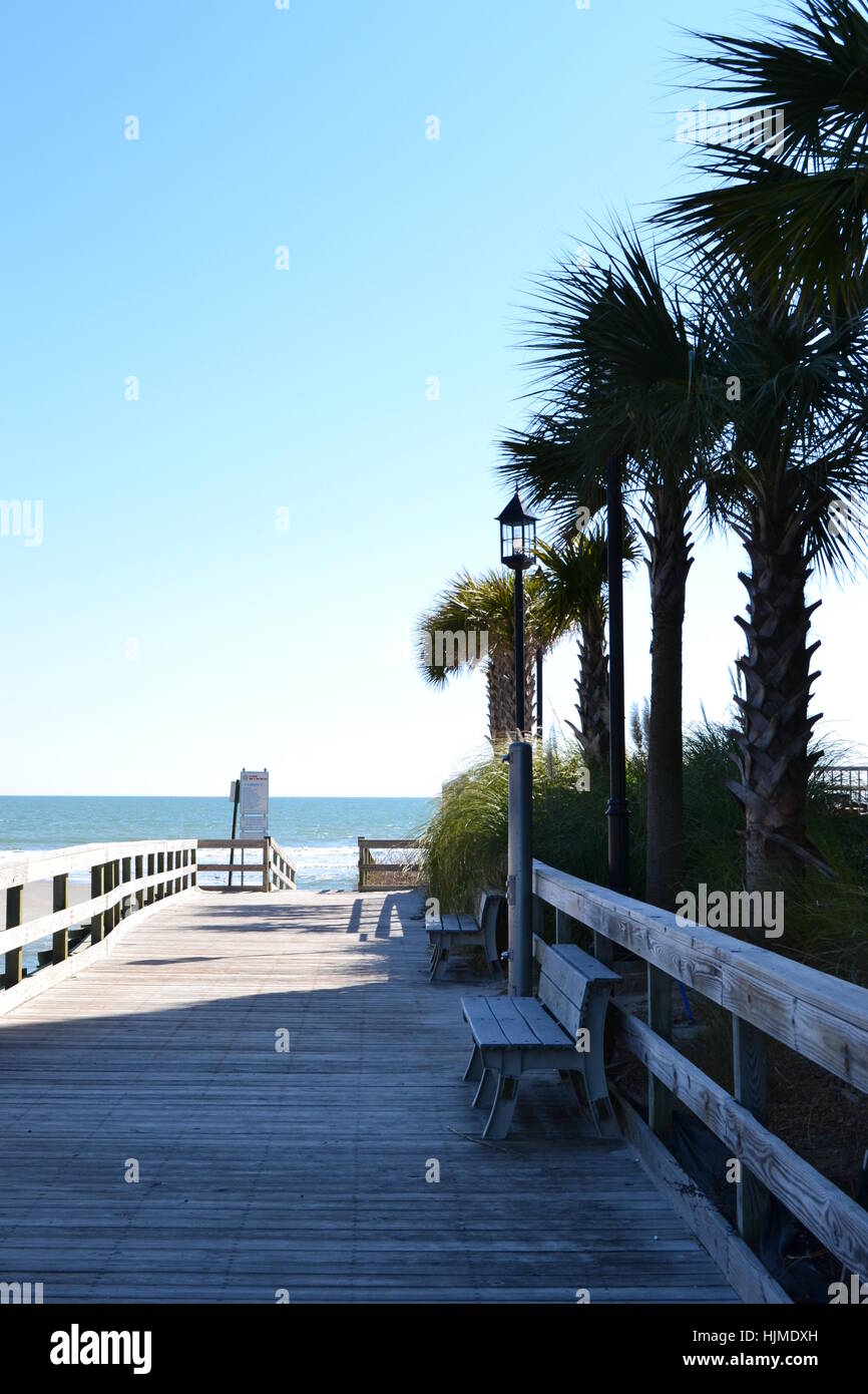 Family summer sun sunny boardwalk hi-res stock photography and images ...
