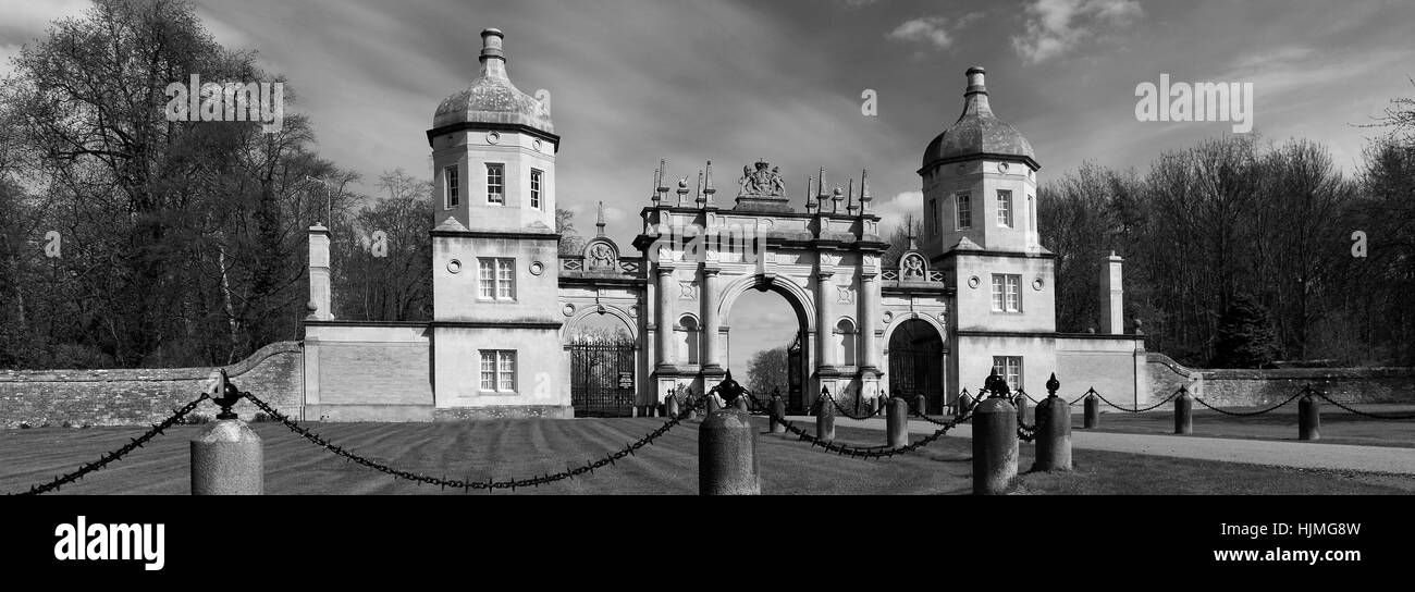 Spring, February, March, Daffodils at the Bottle Gate, Burghley House ...