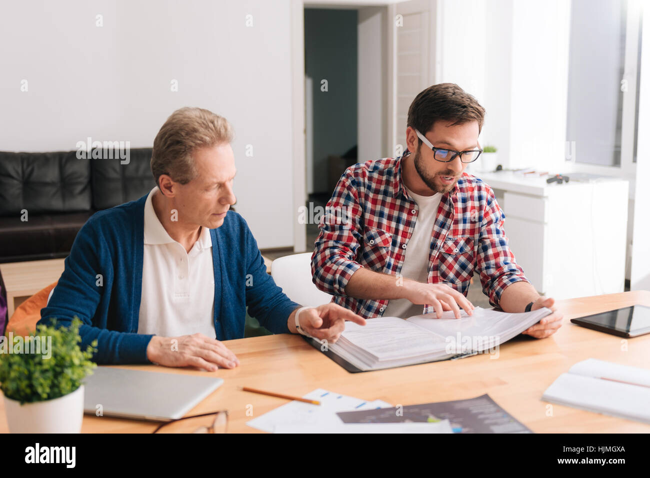 Responsible man hi-res stock photography and images - Alamy