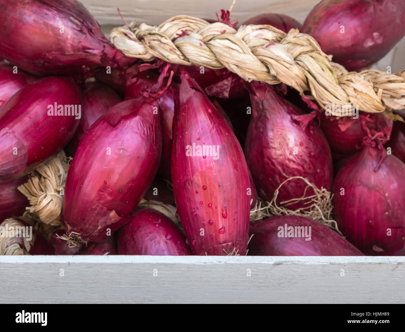 Green onions in box hi-res stock photography and images - Alamy
