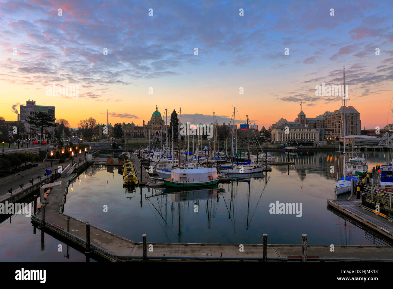 Victoria british columbia inner harbor hi-res stock photography and ...