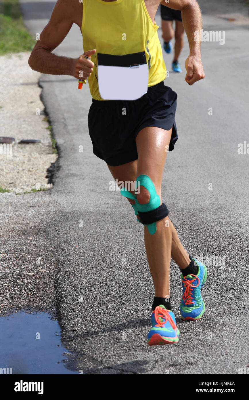 Bandaid on knee hi-res stock photography and images - Alamy