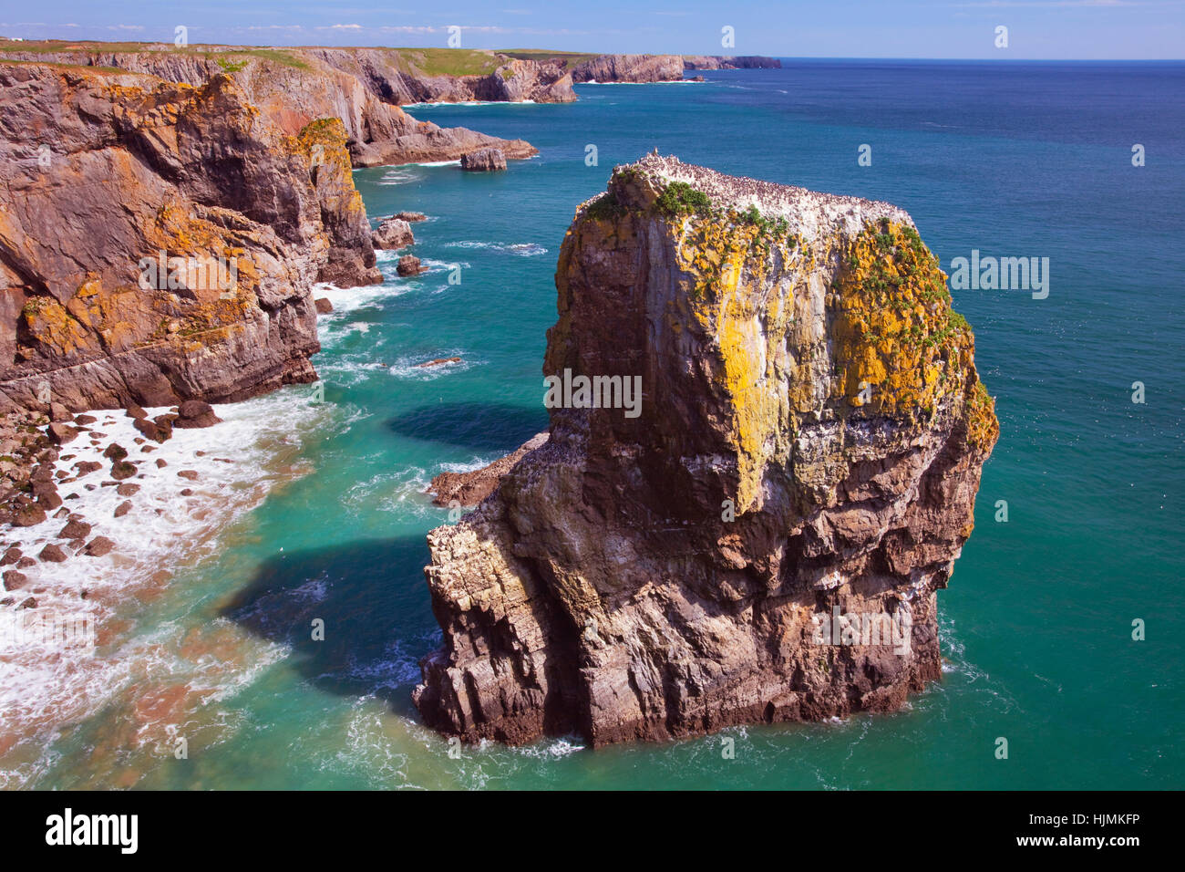 Pembrokeshire rocks hi-res stock photography and images - Alamy