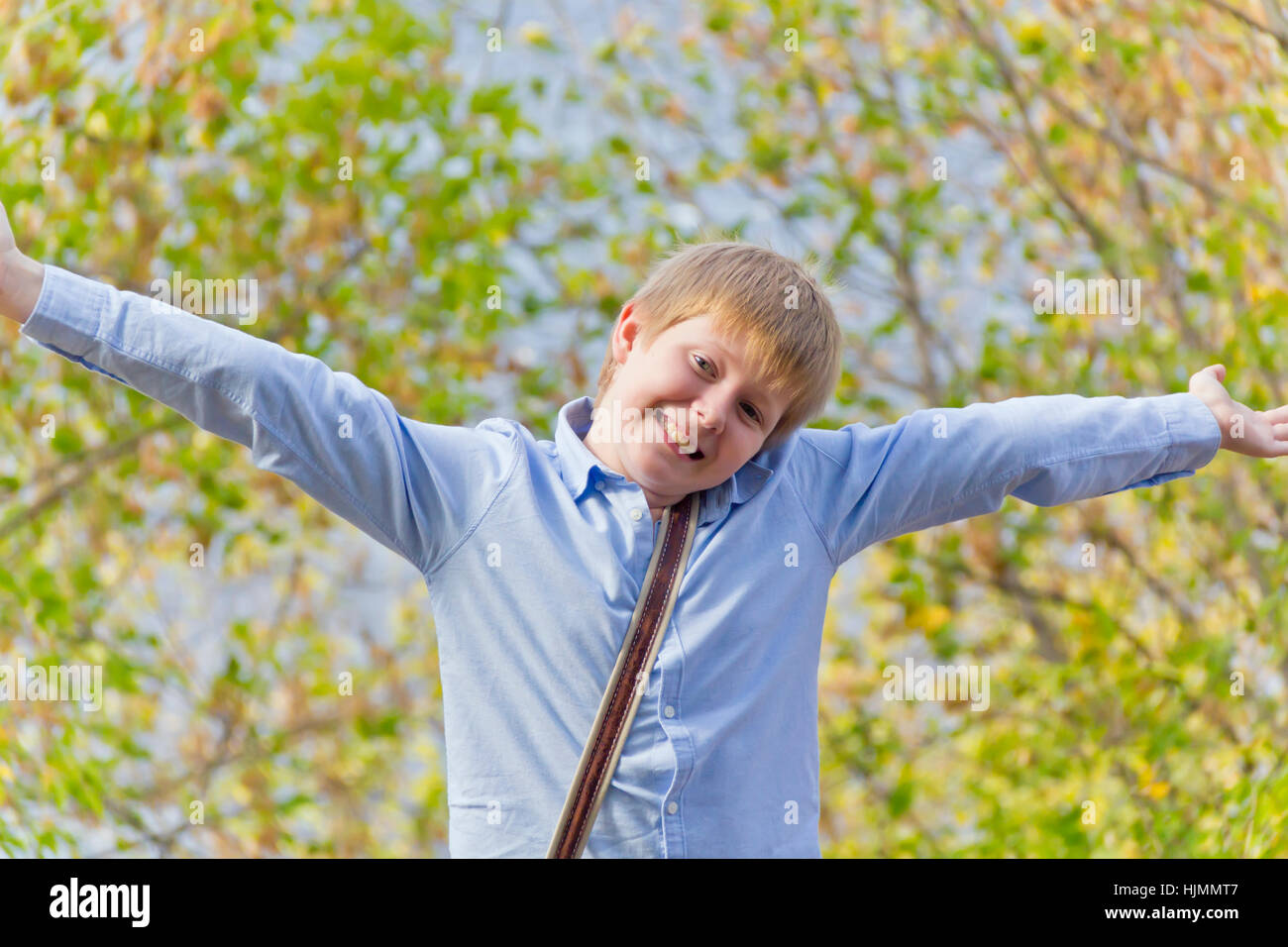 Child boy in yellow hi-res stock photography and images - Alamy