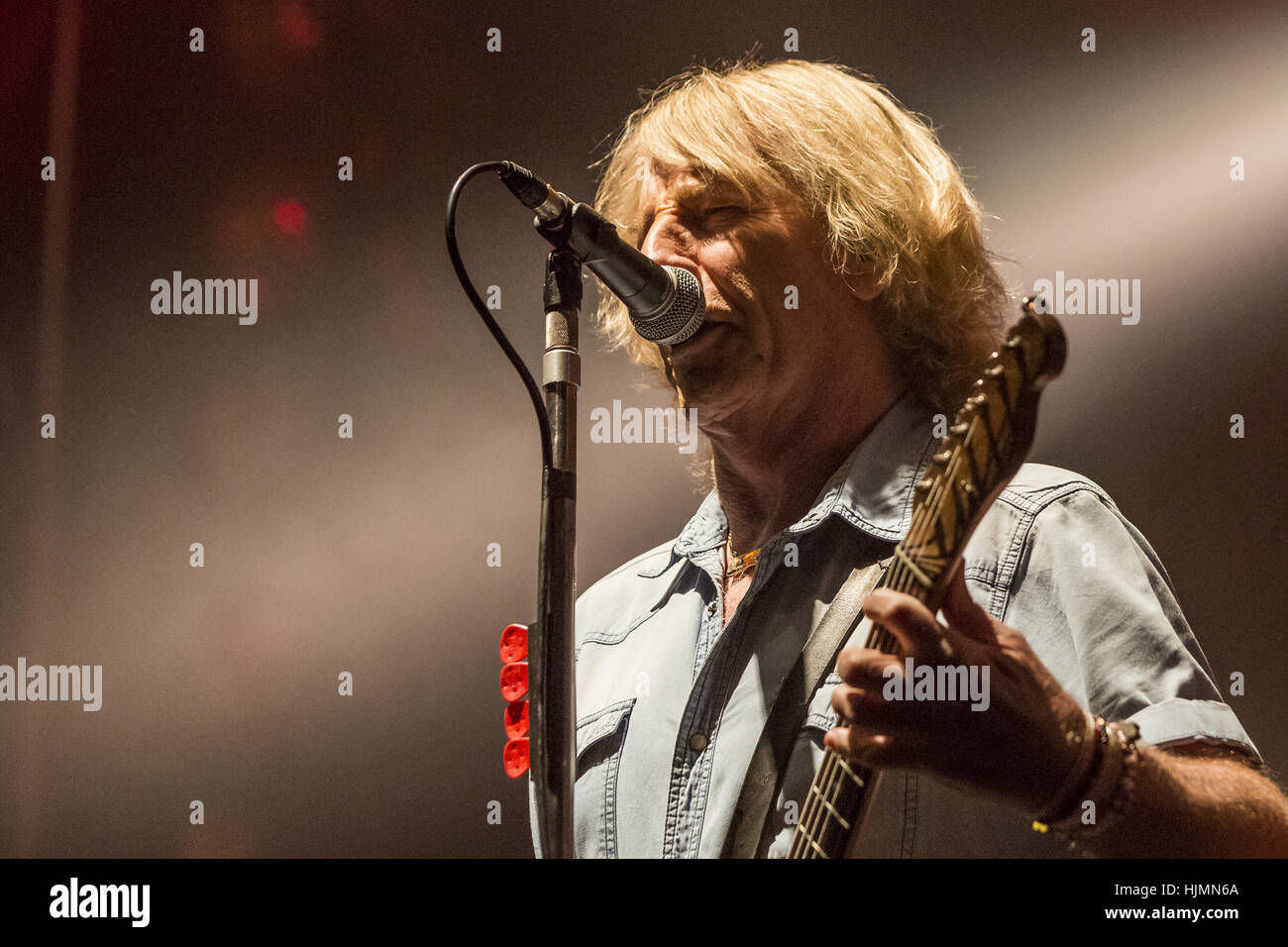 Status Quo guitarist Rick Parfitt has passed away Featuring: Rick ...