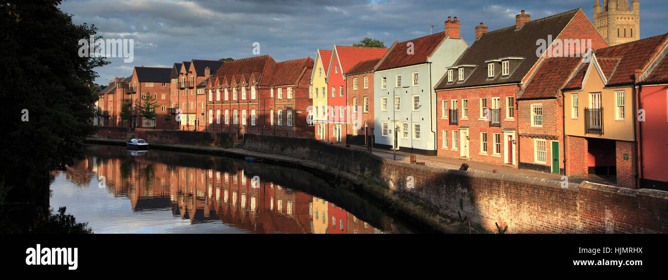 The River Wensum quayside and the spire of Norwich Cathedral, Norwich ...